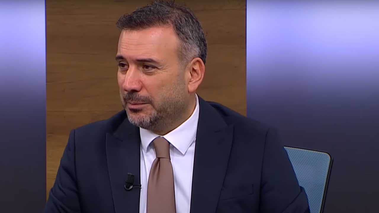 Ertem Şener: "Bence Okan Buruk üçünü de göndersin!" - Galatasaray Gazetesi